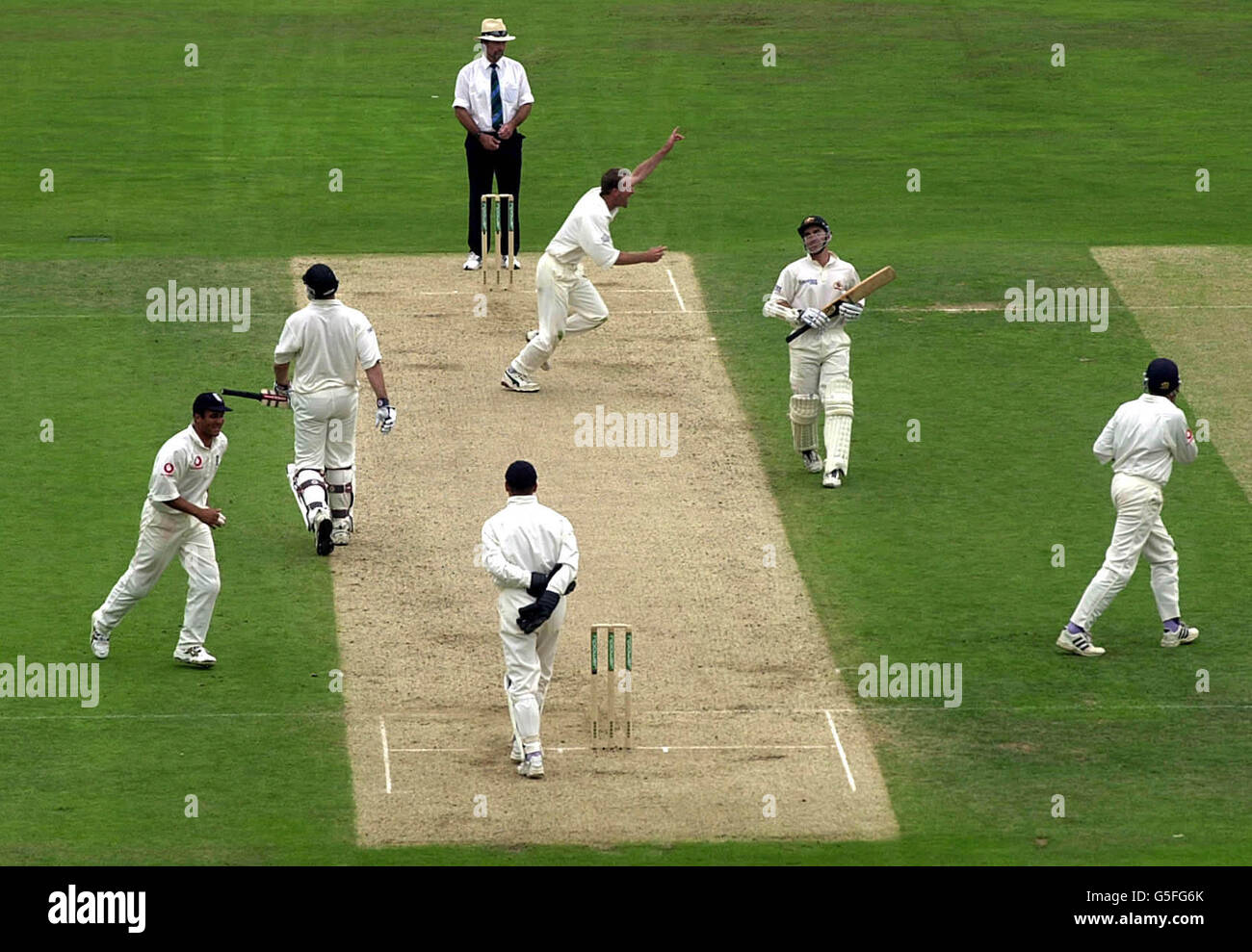 England V Australia Test Cricket Stock Photo Alamy england-v-australia-test-cricket-stock-photo-alamy