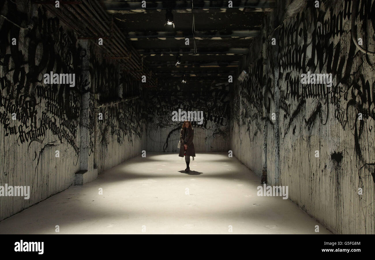 Tou scene artist hi-res stock photography and images - Alamy