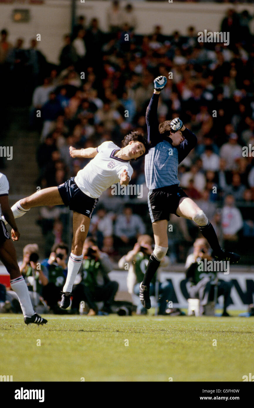 Soccer friendly england v ussr hi-res stock photography and images - Alamy