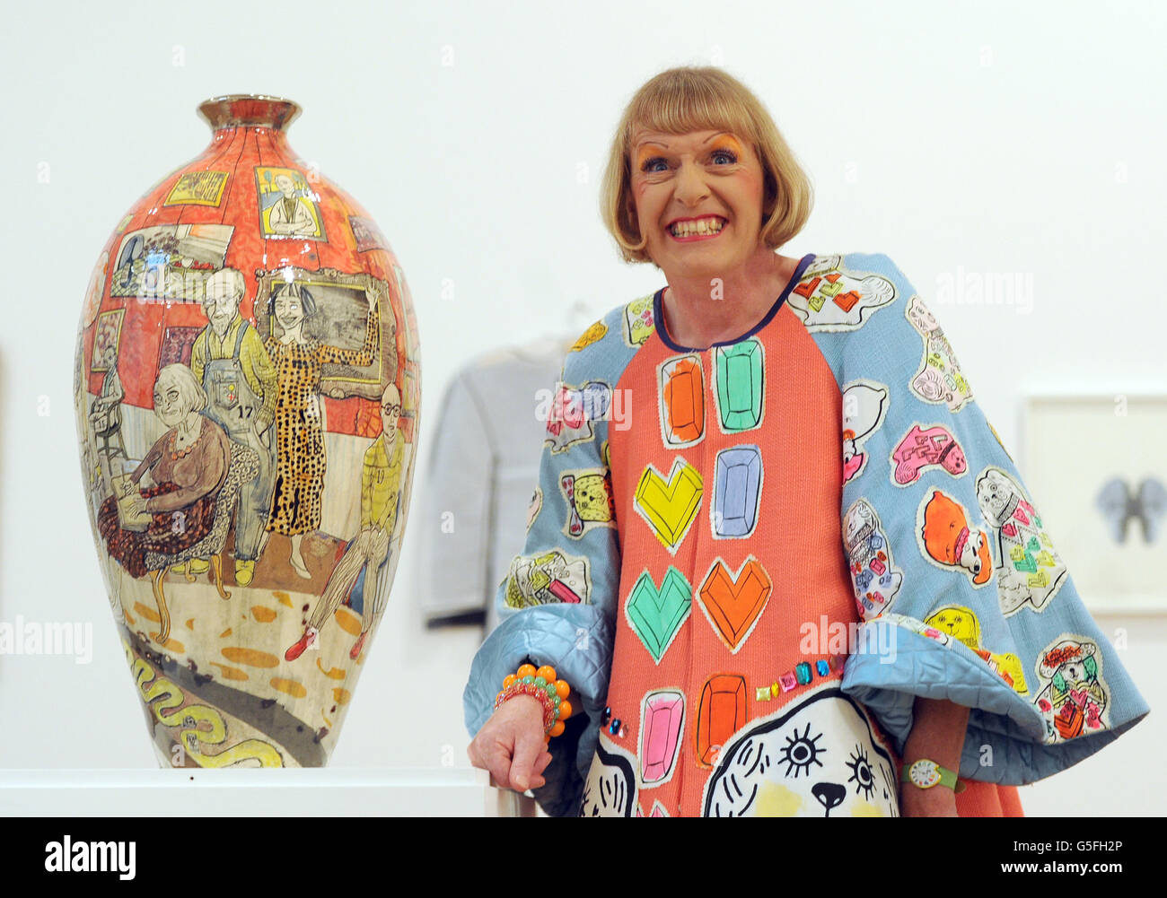 Grayson Perry unveils his new work 'Bad Portraits of Establishment ...