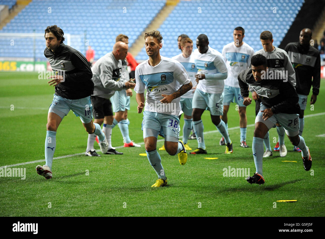Adam Barton, James Bailey and Jordan Willis during the warm up Stock ...