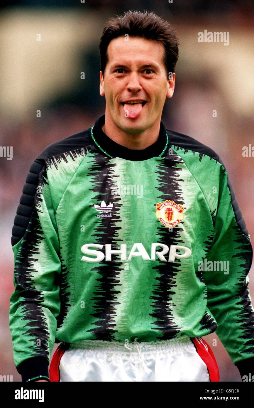 FOOTBALL. LES SEALEY, MANCHESTER UNITED. PORTRAIT Stock Photo - Alamy