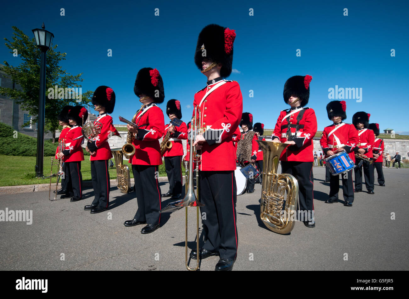 Canada quebec city guards hi-res stock photography and images - Alamy