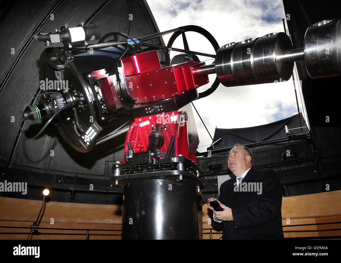 News scotland observatory hi-res stock photography and images - Alamy