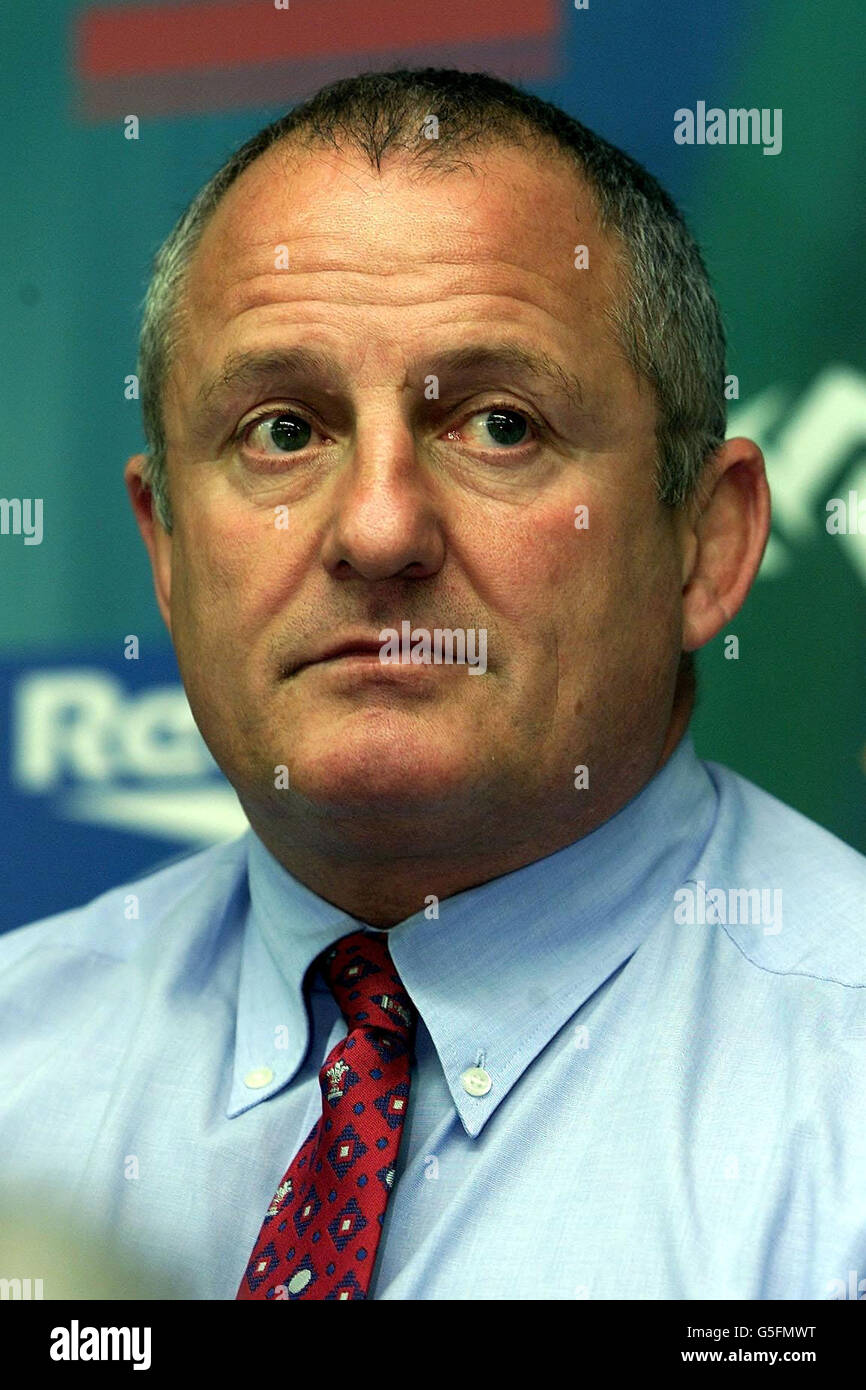 Welsh rugby manager hi-res stock photography and images - Alamy