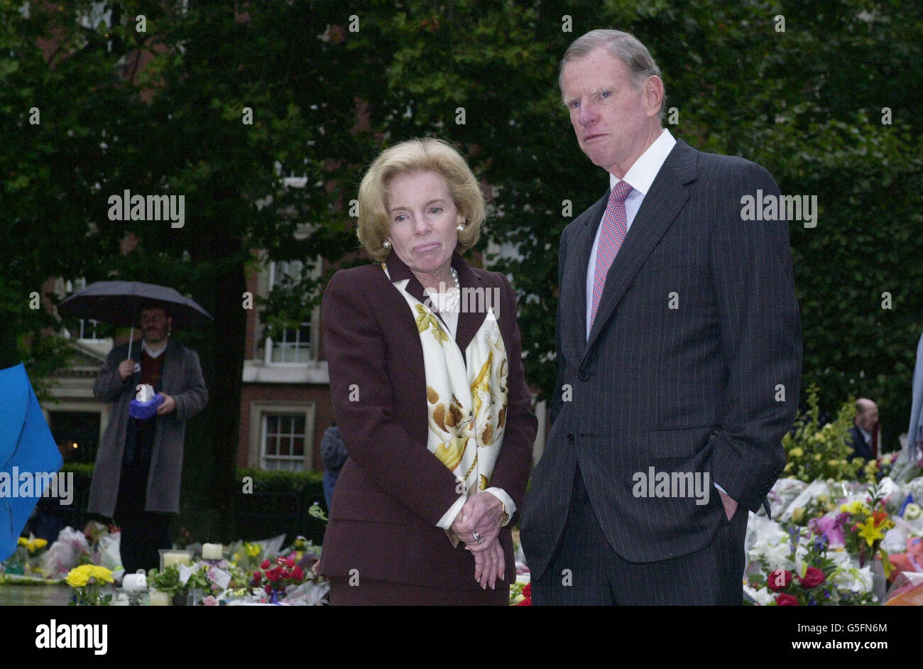 American Ambassador to Britain William Farrish and his wife visit the ...