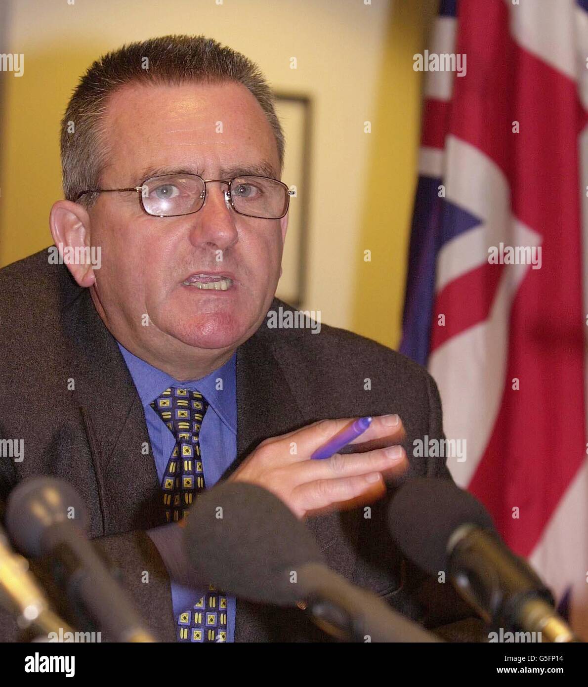 Detective chief superintendent john godsave hi-res stock photography ...