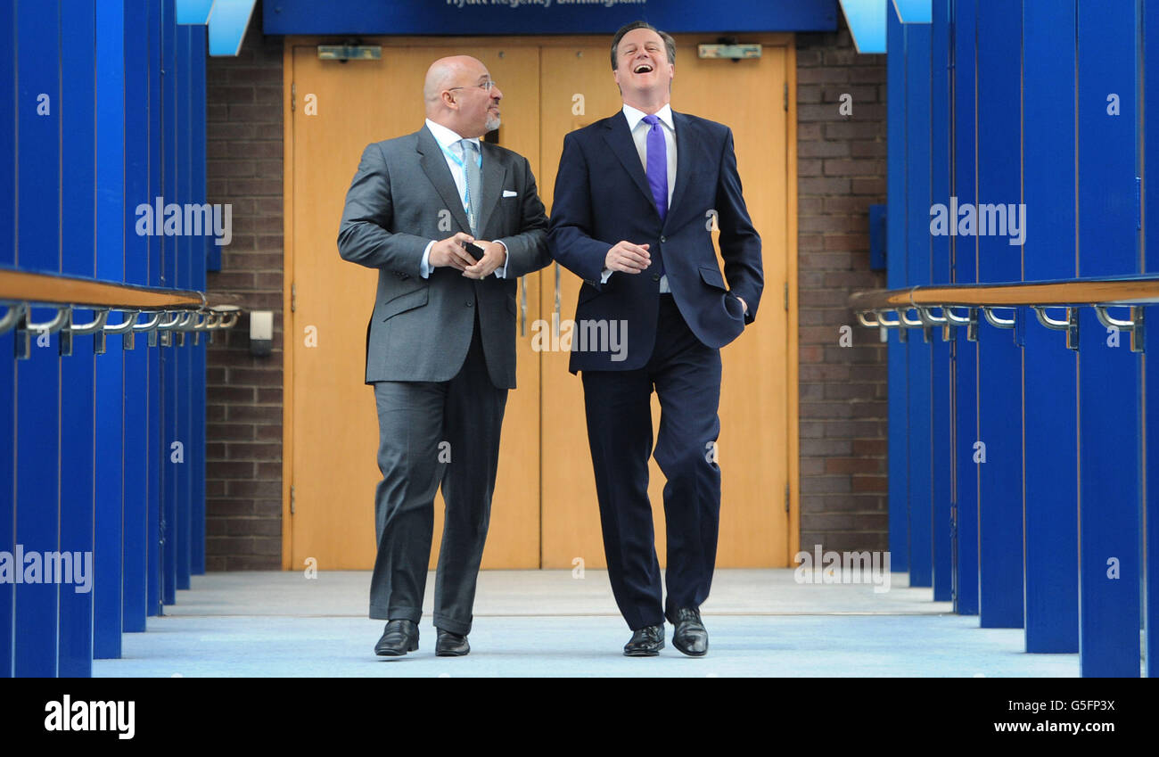 Nadhim zahawi cameron hi-res stock photography and images - Alamy