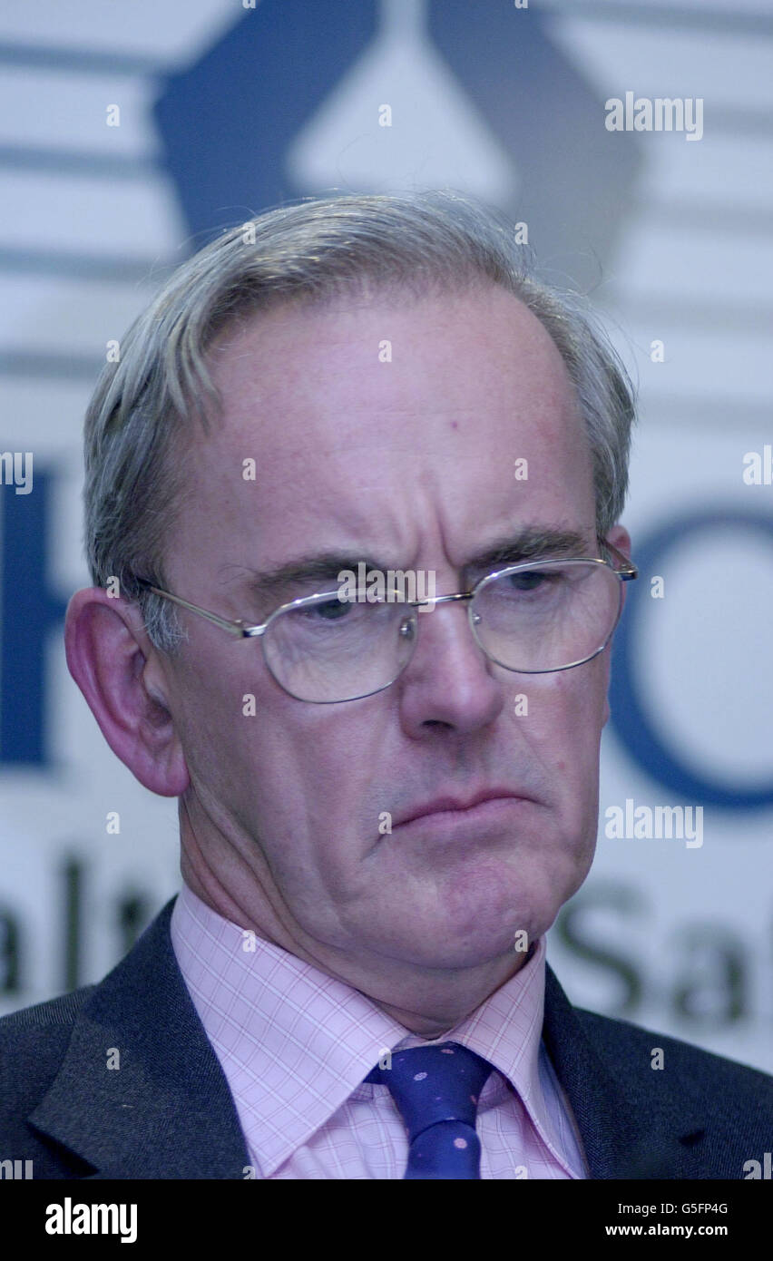 Ladbroke grove train crash in hi-res stock photography and images - Alamy