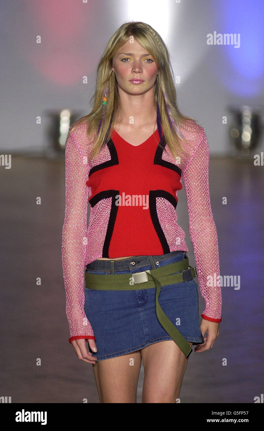 Jodie Kidd models Fake London's Spring/Summer 2002 collection on the ...