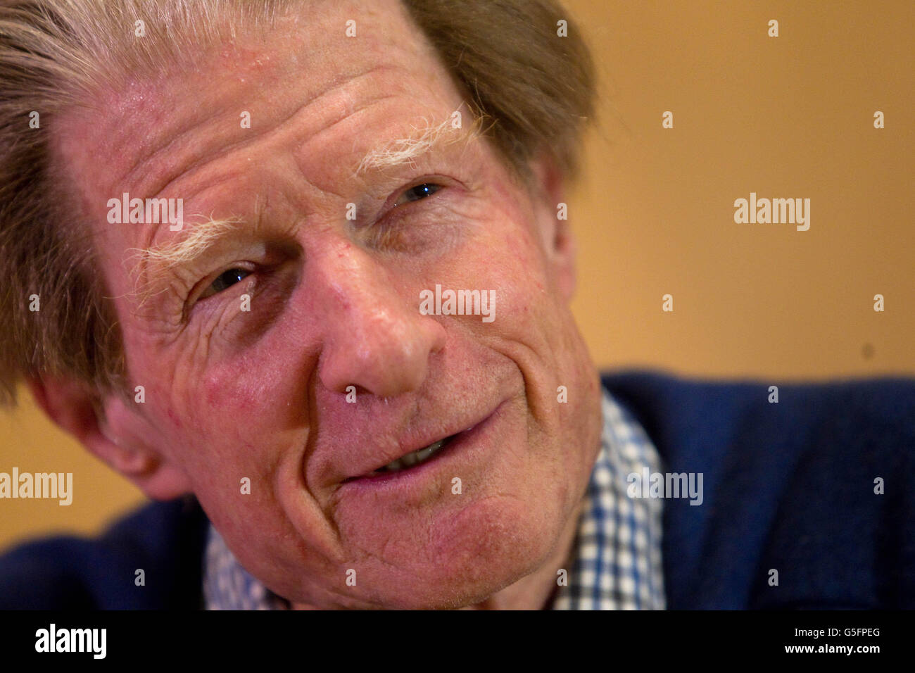 Gurdon nobel hi-res stock photography and images - Alamy