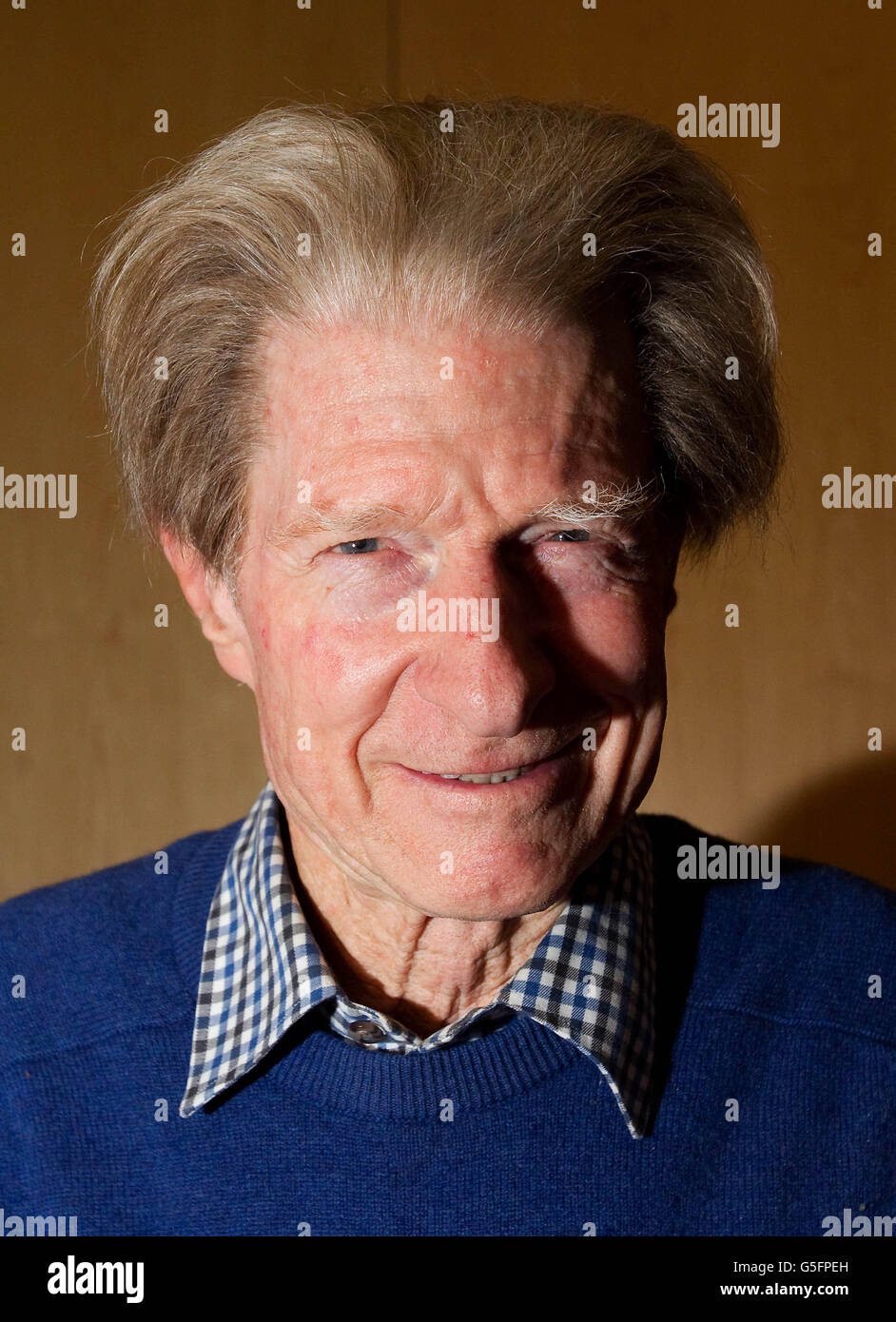 Gurdon nobel hi-res stock photography and images - Alamy