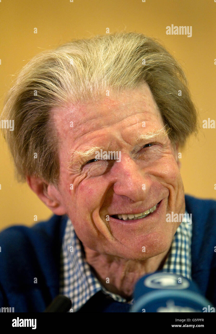 Gurdon nobel hi-res stock photography and images - Alamy