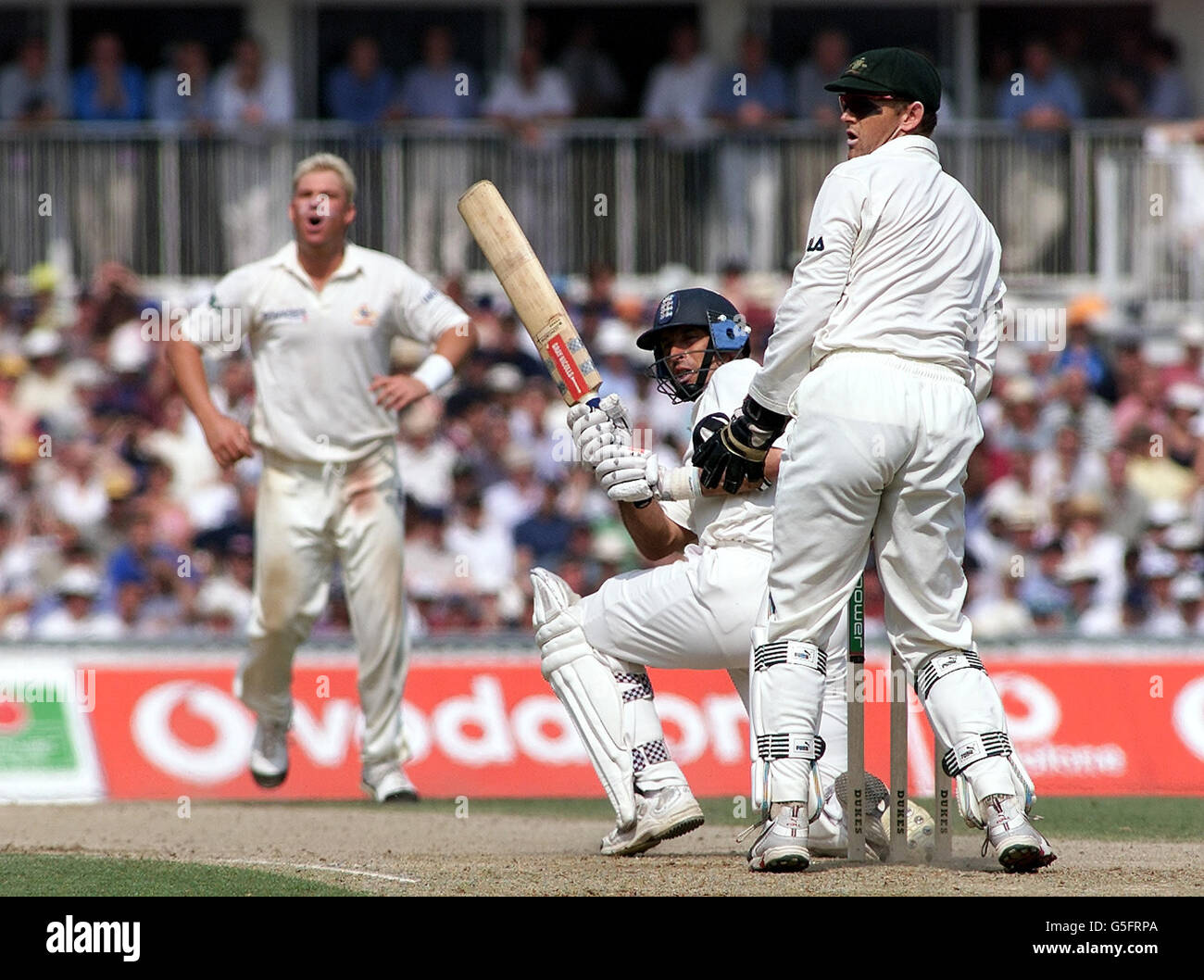 Plays the sweep shot against shane warne hi-res stock photography and ...