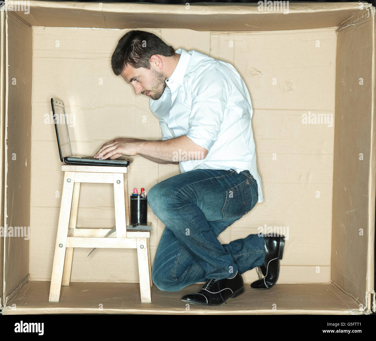 Businessman hard working laptop hi-res stock photography and images - Alamy