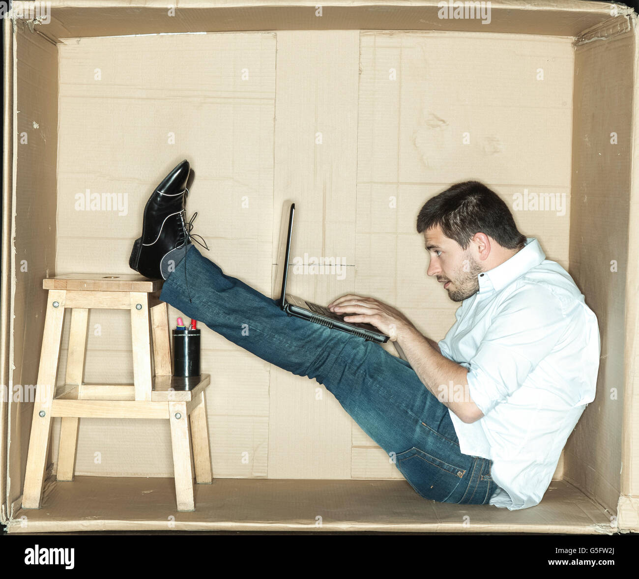 Crazy office work space hi-res stock photography and images - Alamy