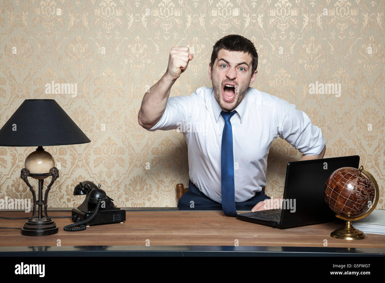 very angry businessman screaming Stock Photo - Alamy