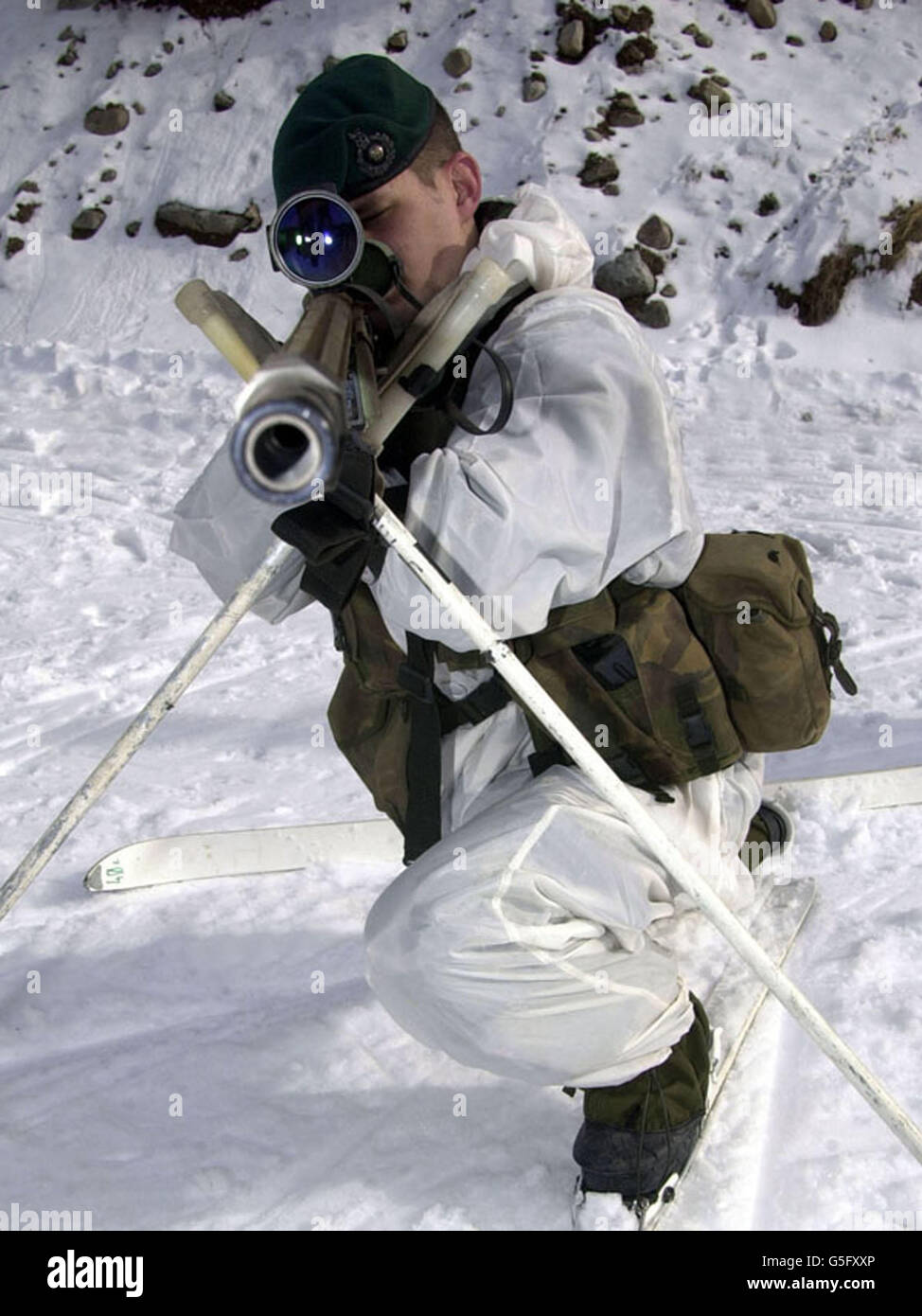 Two military long range hi-res stock photography and images - Alamy