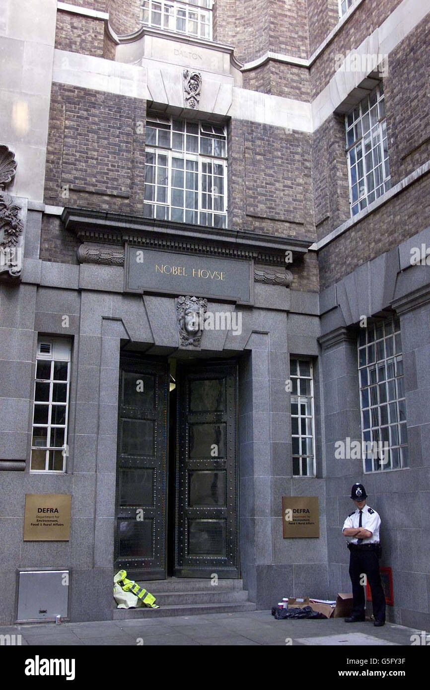 Food rural affairs defra group hi-res stock photography and images - Alamy