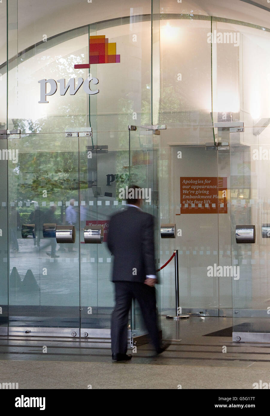 The front entrance of PricewaterhouseCoopers at 1 Embankment Place ...