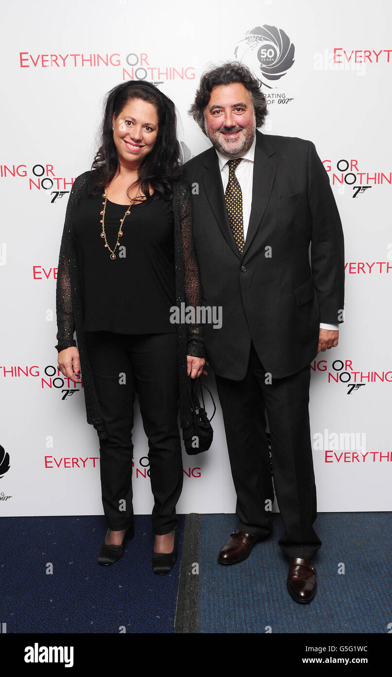 Steven bond hi-res stock photography and images - Alamy