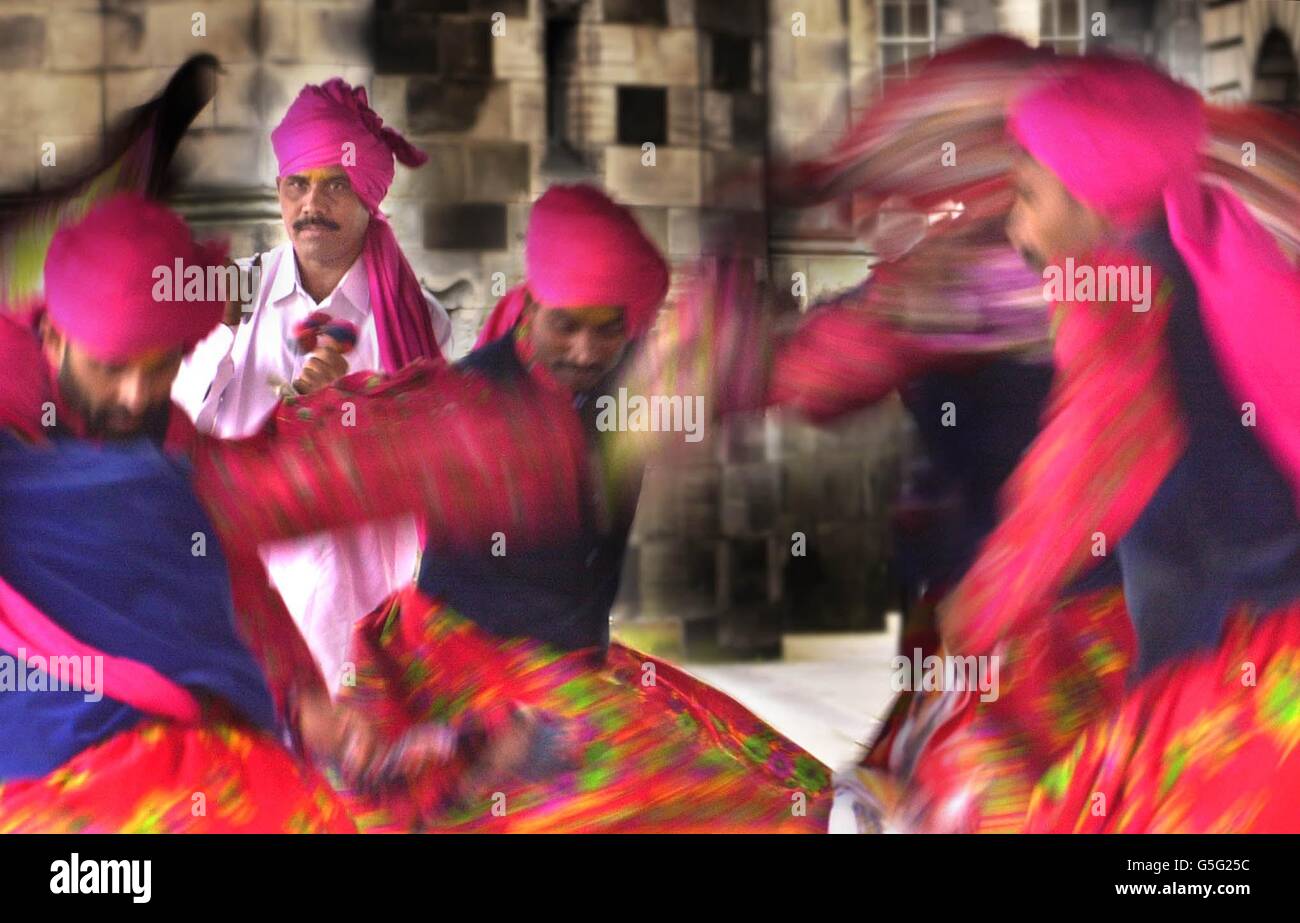 Edinburgh festival the maharashtran dhangars hi-res stock photography ...