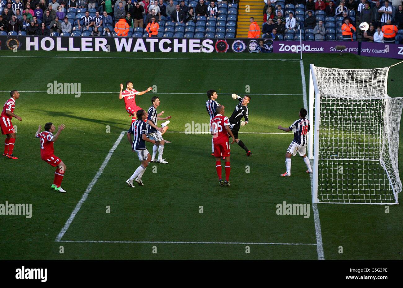 Queens Park Rangers Jose Bosingwa (back) has a chance on goal Stock ...