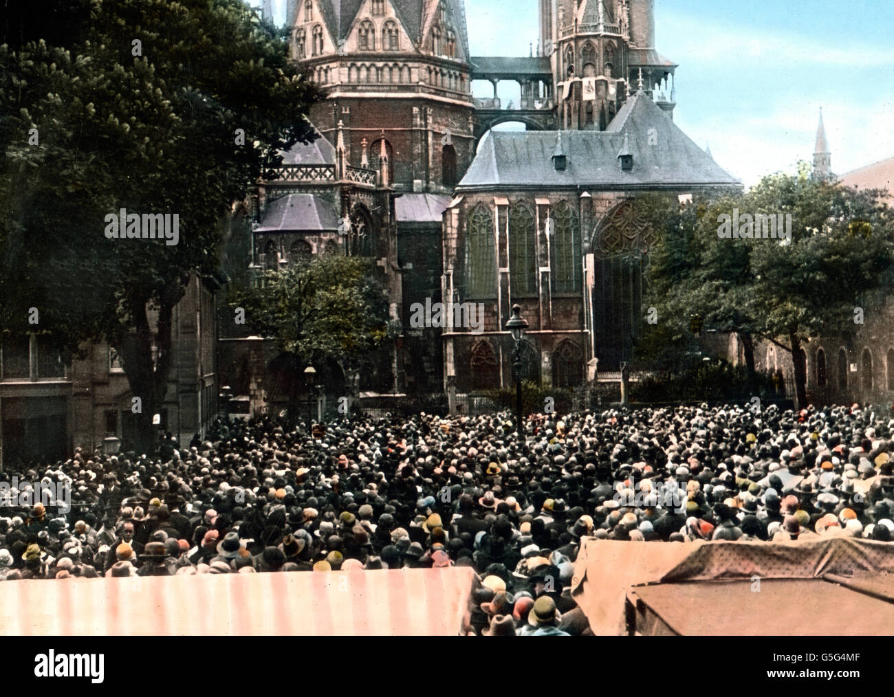 Catholic pilgrimage 1920s hi-res stock photography and images - Alamy