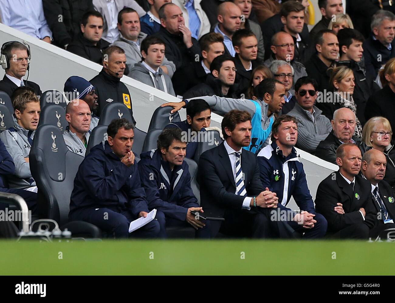 Tottenham hotspur goalkeeper on the bench hi-res stock photography and ...