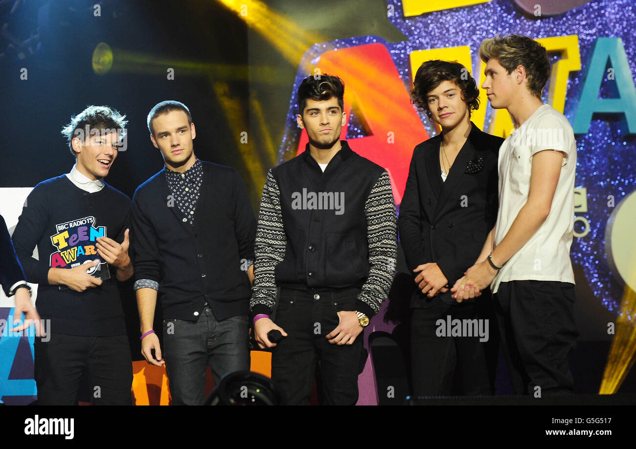 One direction on stage bbc radio teen awards wembley arena hi-res stock ...