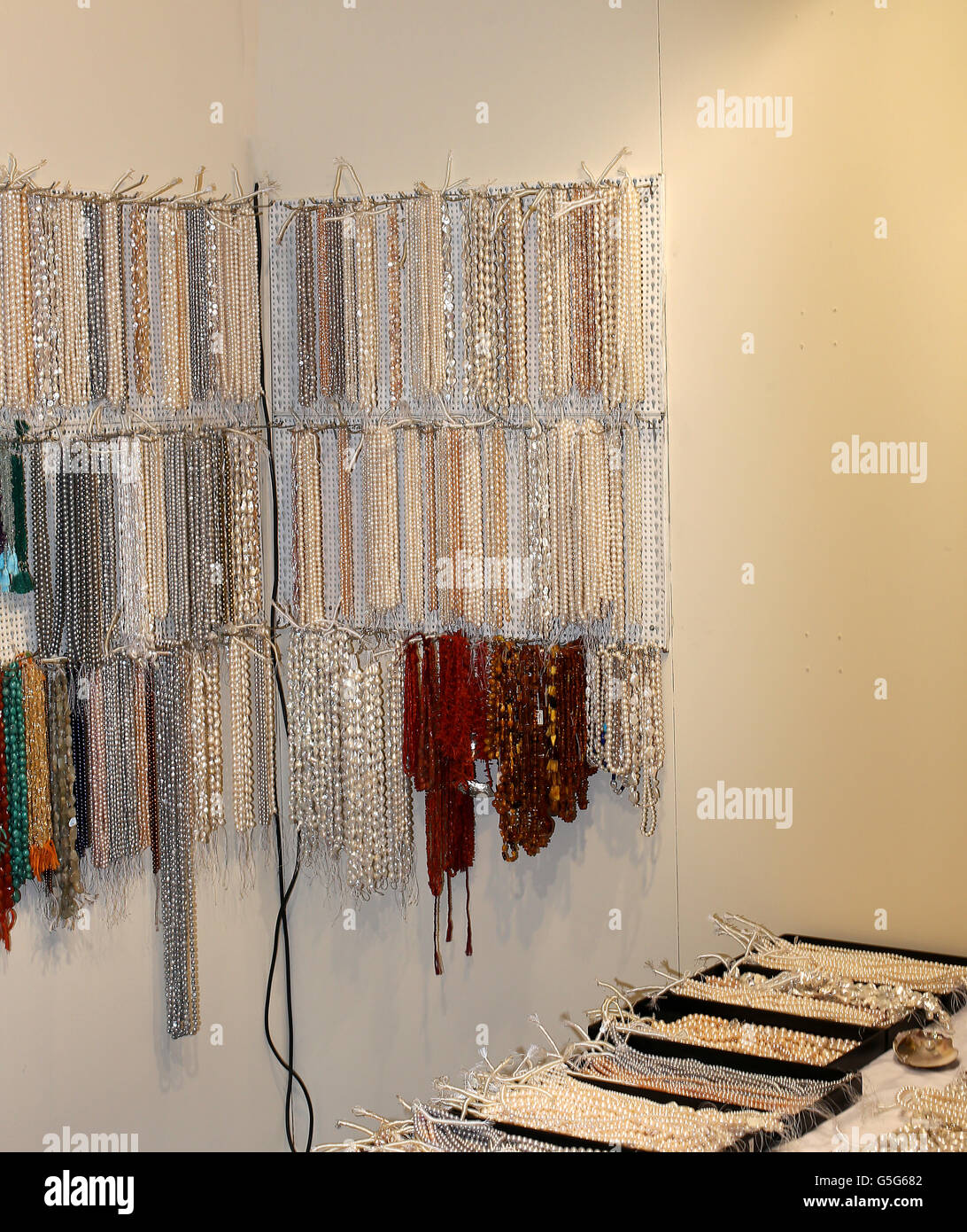 Fashion jewellery hi-res stock photography and images - Alamy