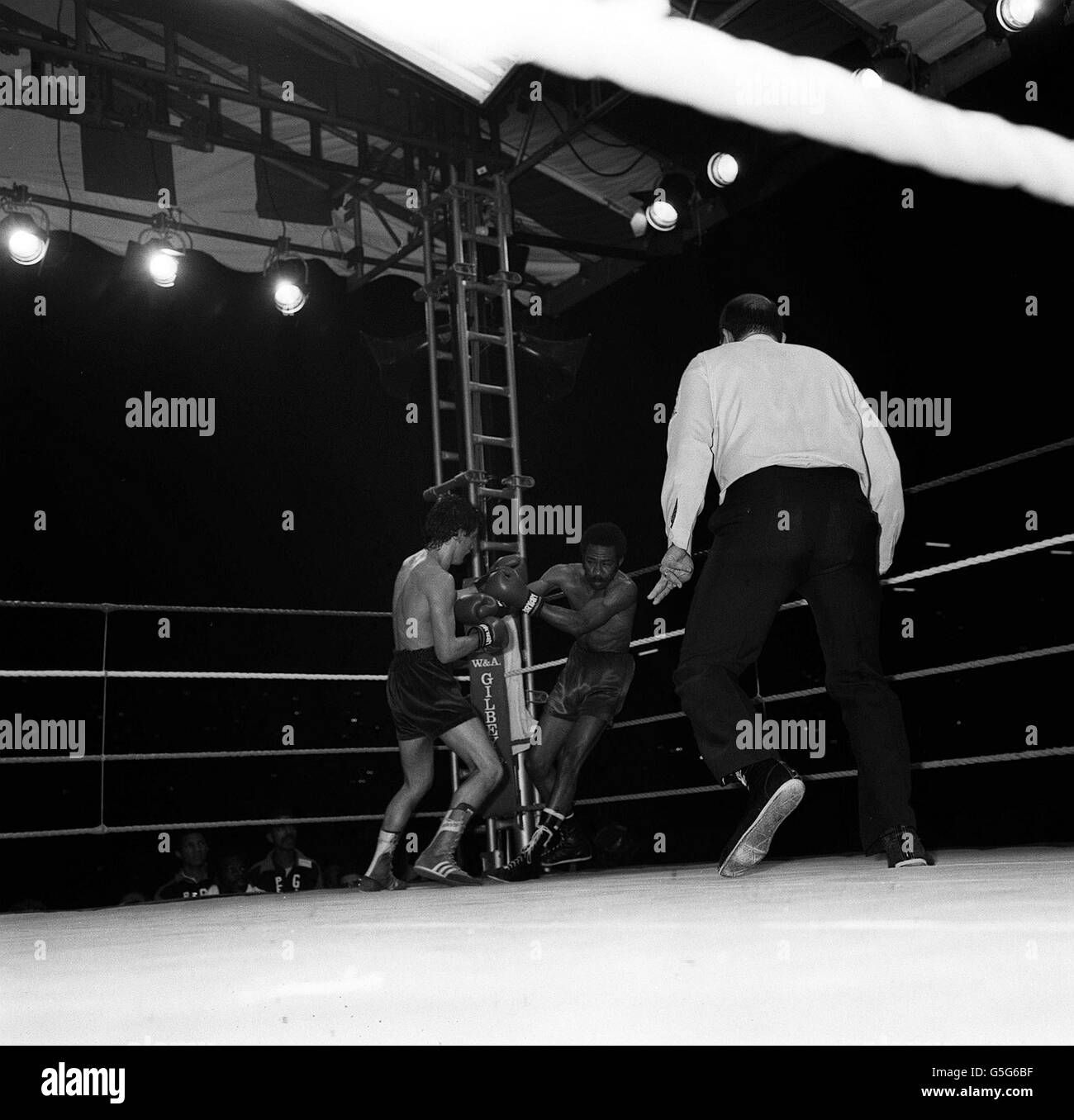 Boxer Barry Mcguigan High Resolution Stock Photography and Images - Alamy