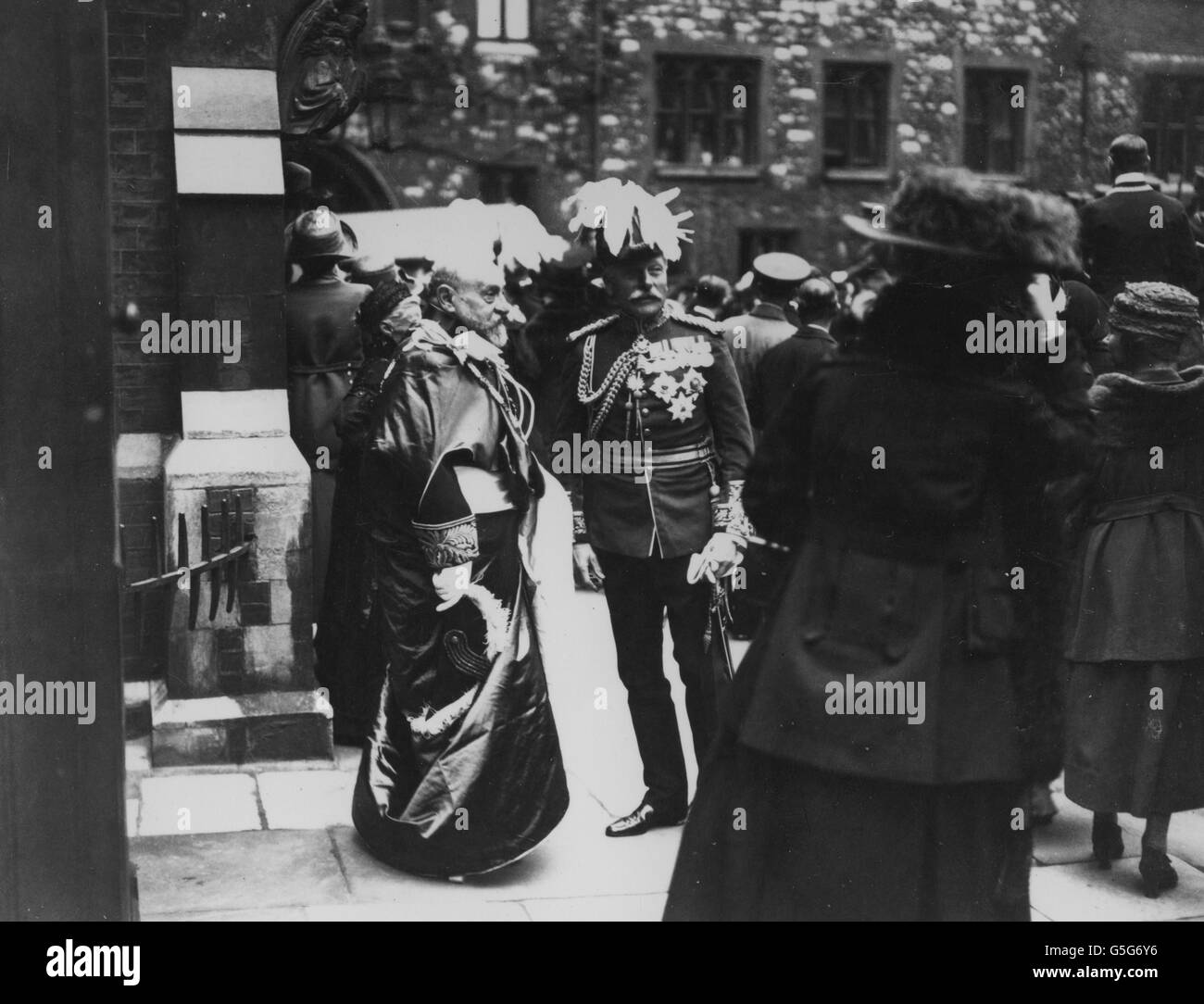 World War One - British Army - Colonel Gordon and Colonel St Ledger ...