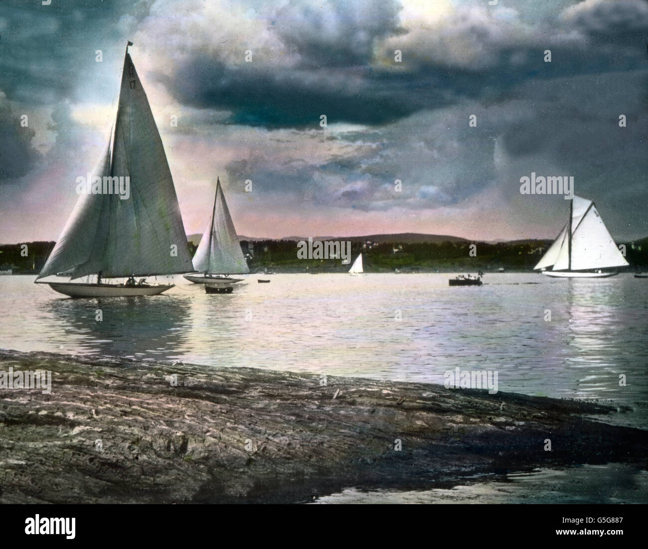 1920s rowing boat hi-res stock photography and images - Alamy