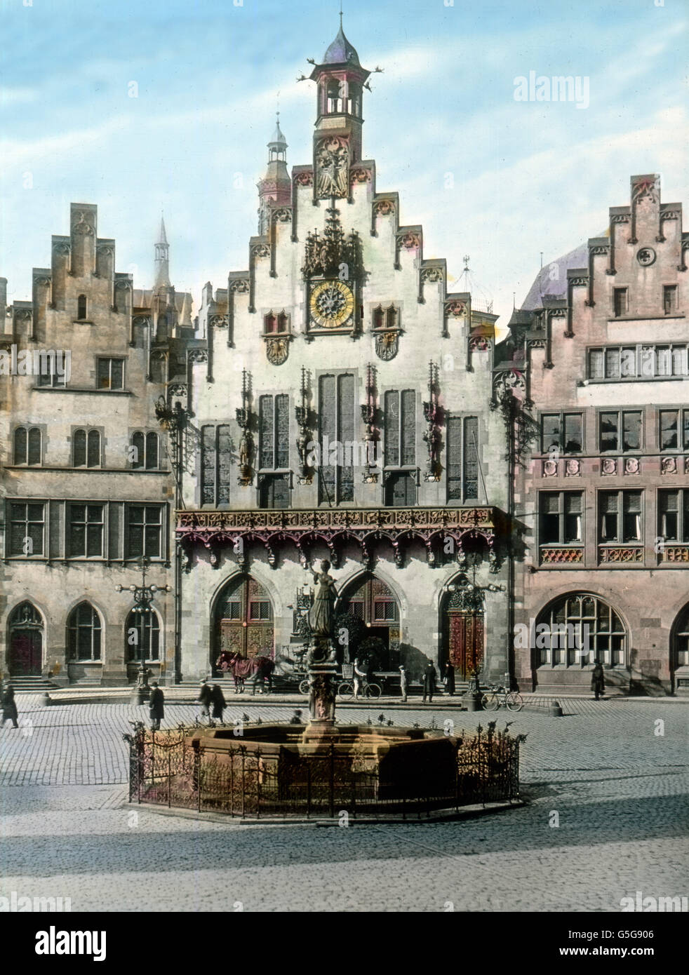 Der römer frankfurt hi-res stock photography and images - Alamy