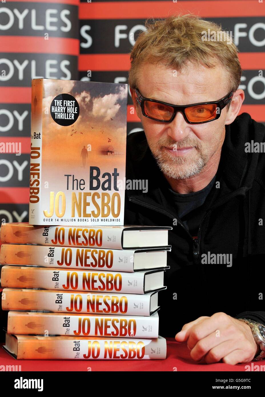 Harry hole book hi-res stock photography and images - Alamy