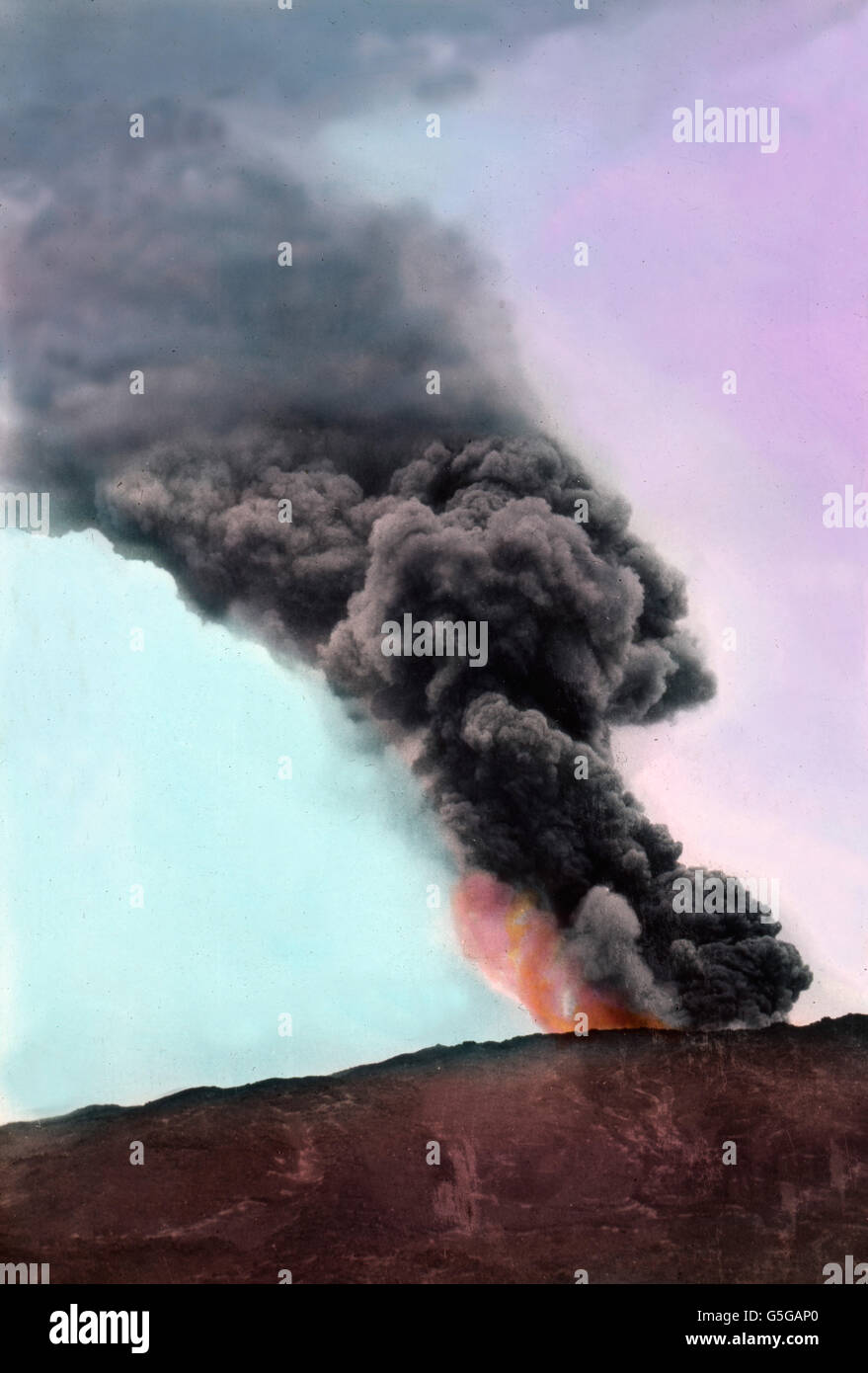 Vulkan rauchsaule hi-res stock photography and images - Alamy