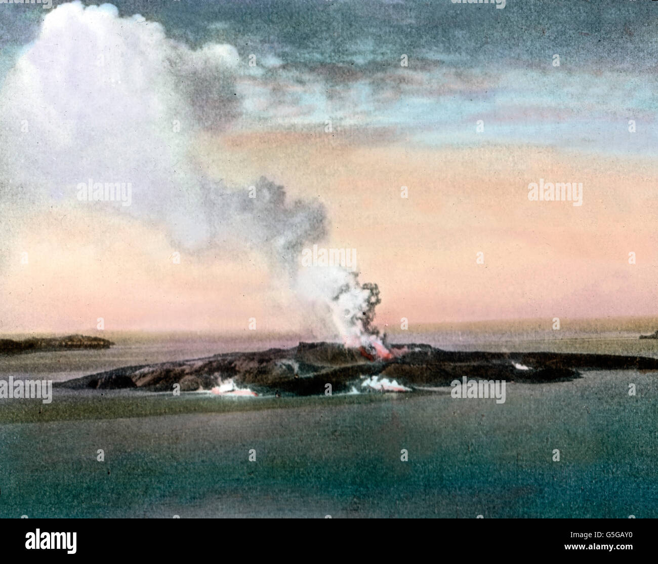 Santorini volcano eruption hi-res stock photography and images - Alamy