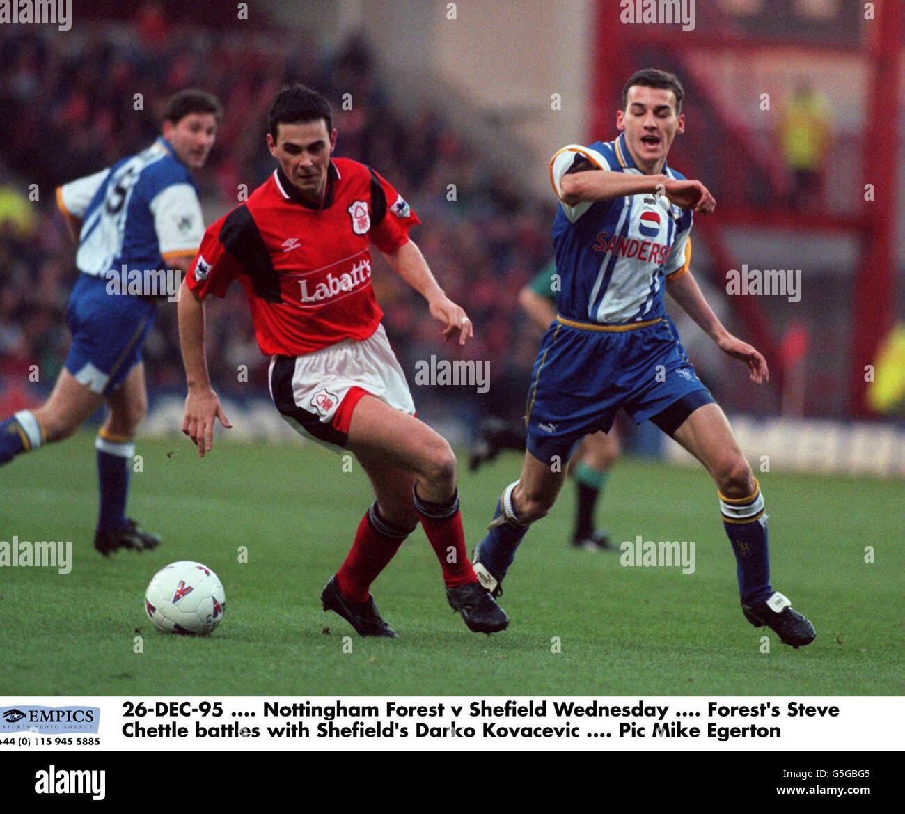 26-DEC-95, Nottingham Forest v Shefield Wednesday, Forest's Steve ...