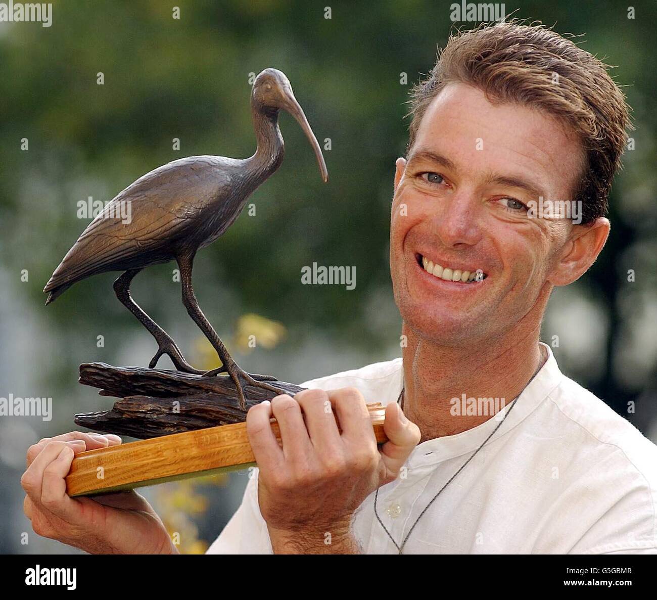 Photographer trophy award smiling hi-res stock photography and images ...