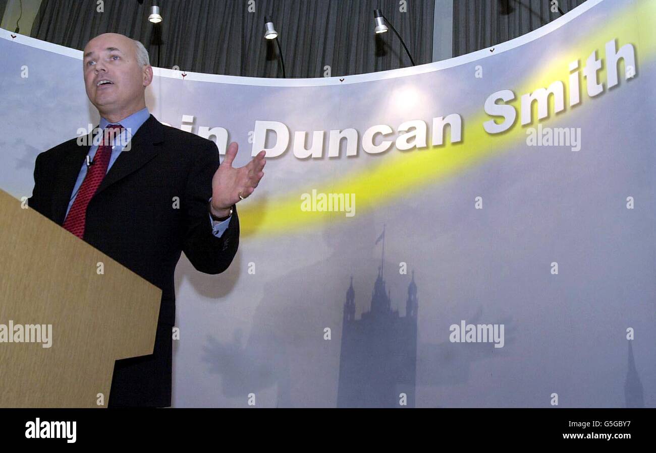 Iain duncan smith politics gesturing iain duncan smith hi-res stock ...