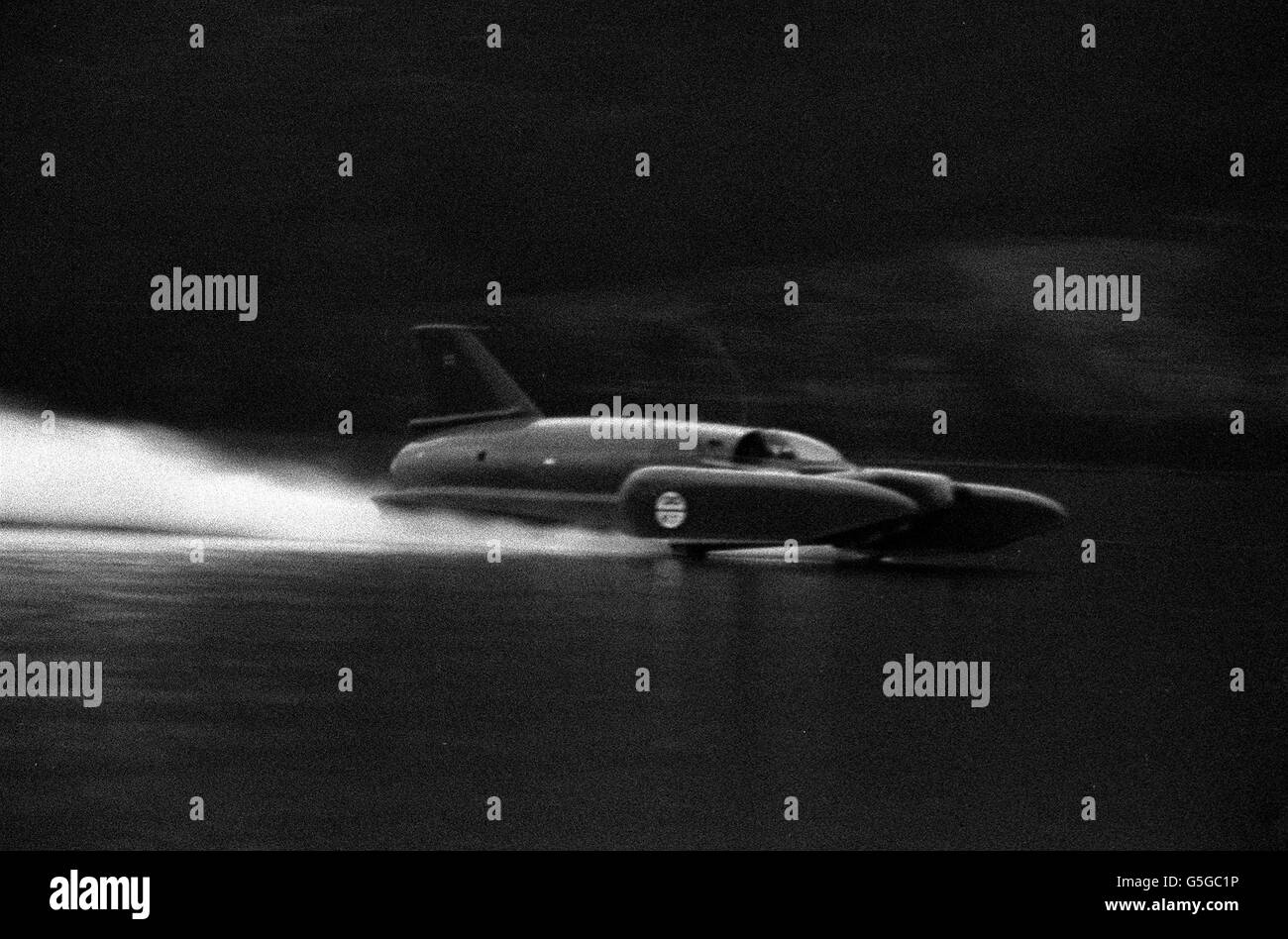 Wake on water Black and White Stock Photos & Images - Alamy