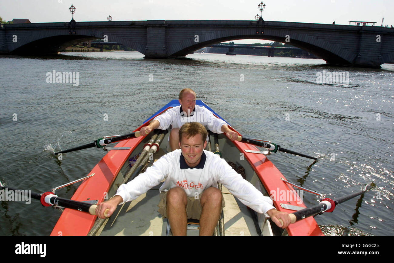 Atlantic rowing boat challenge hi-res stock photography and images - Alamy