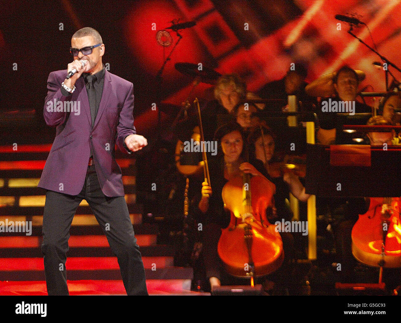 George Michael in concert - London Stock Photo - Alamy