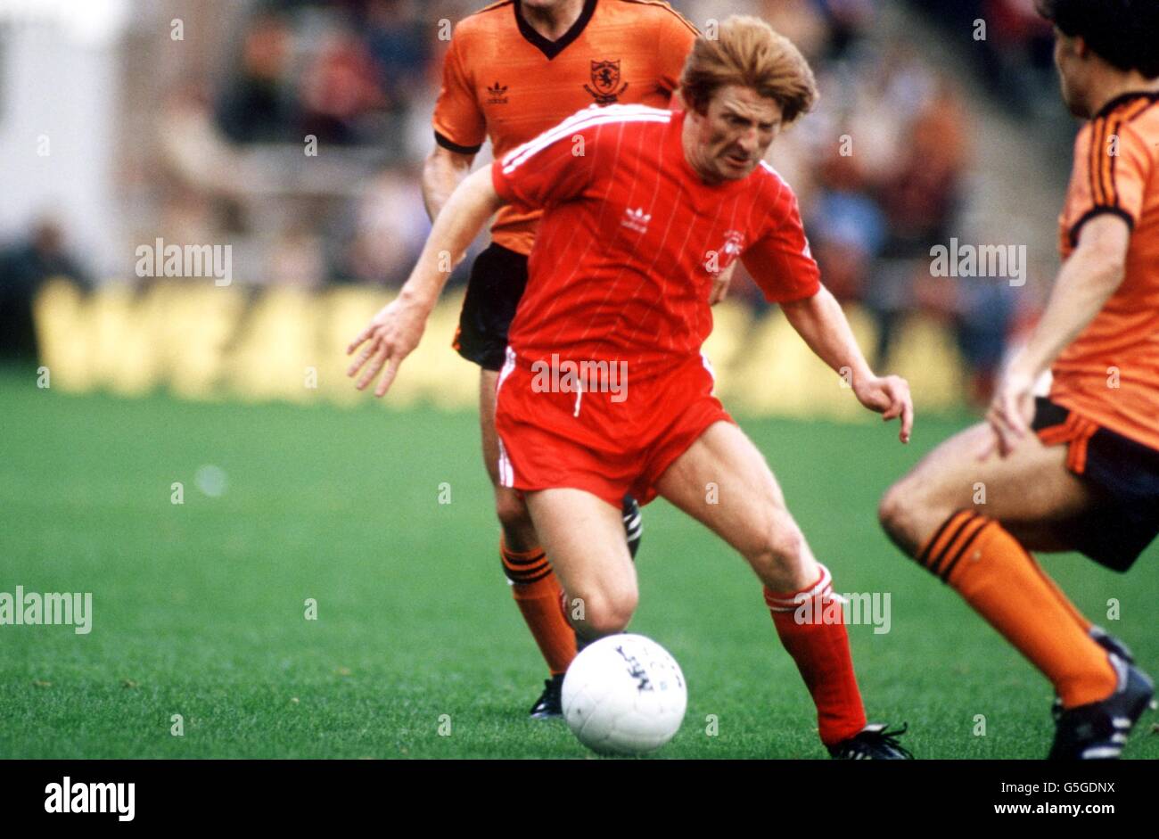 Gordon strachan dundee hi-res stock photography and images - Alamy