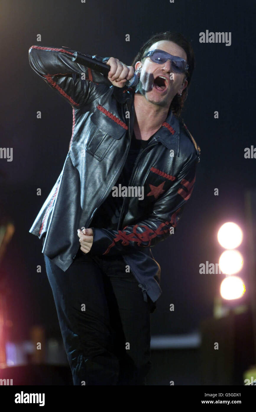 Ire slane concert bono hi-res stock photography and images - Alamy