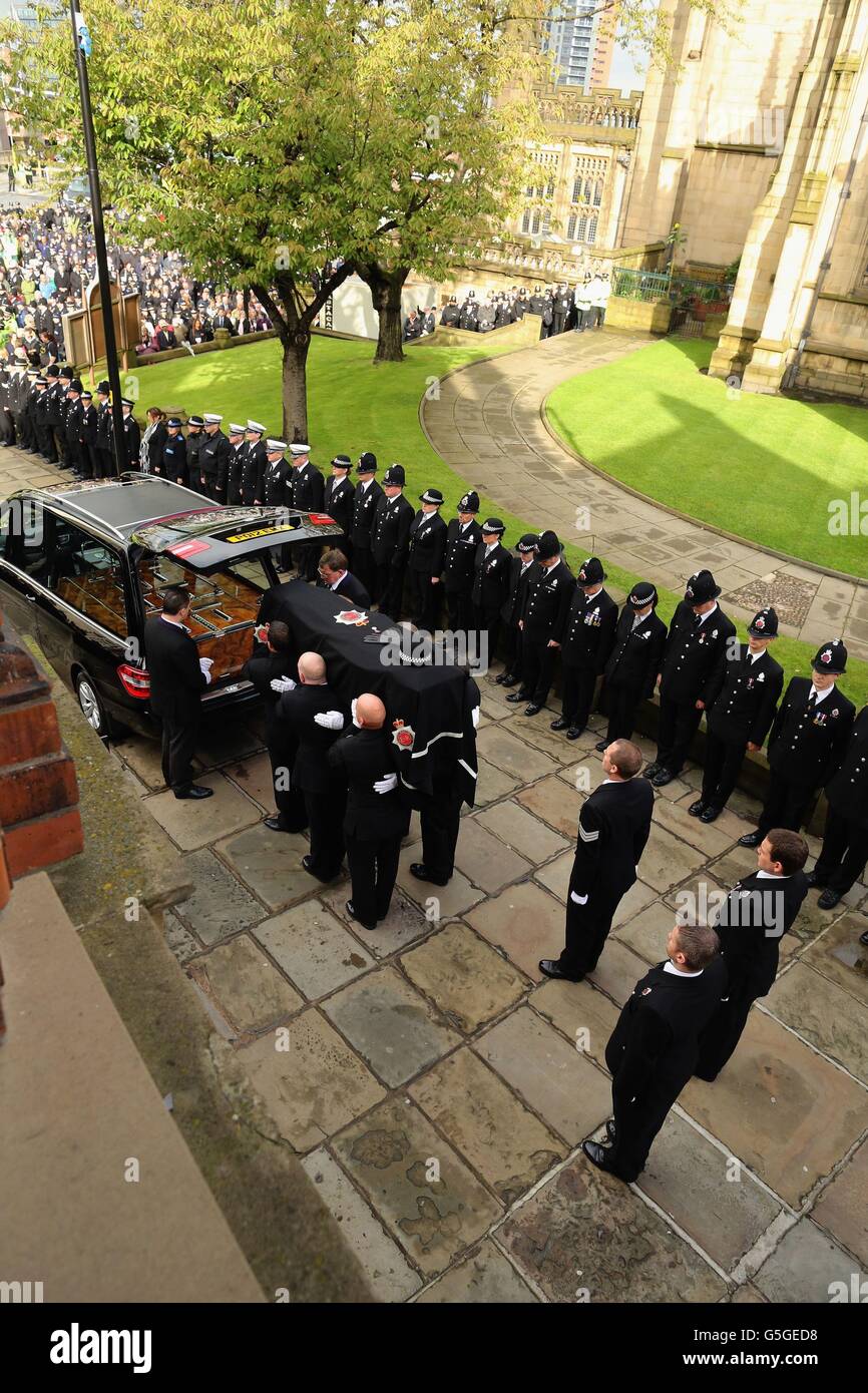 For the funeral service of pc fiona bone hi-res stock photography and ...
