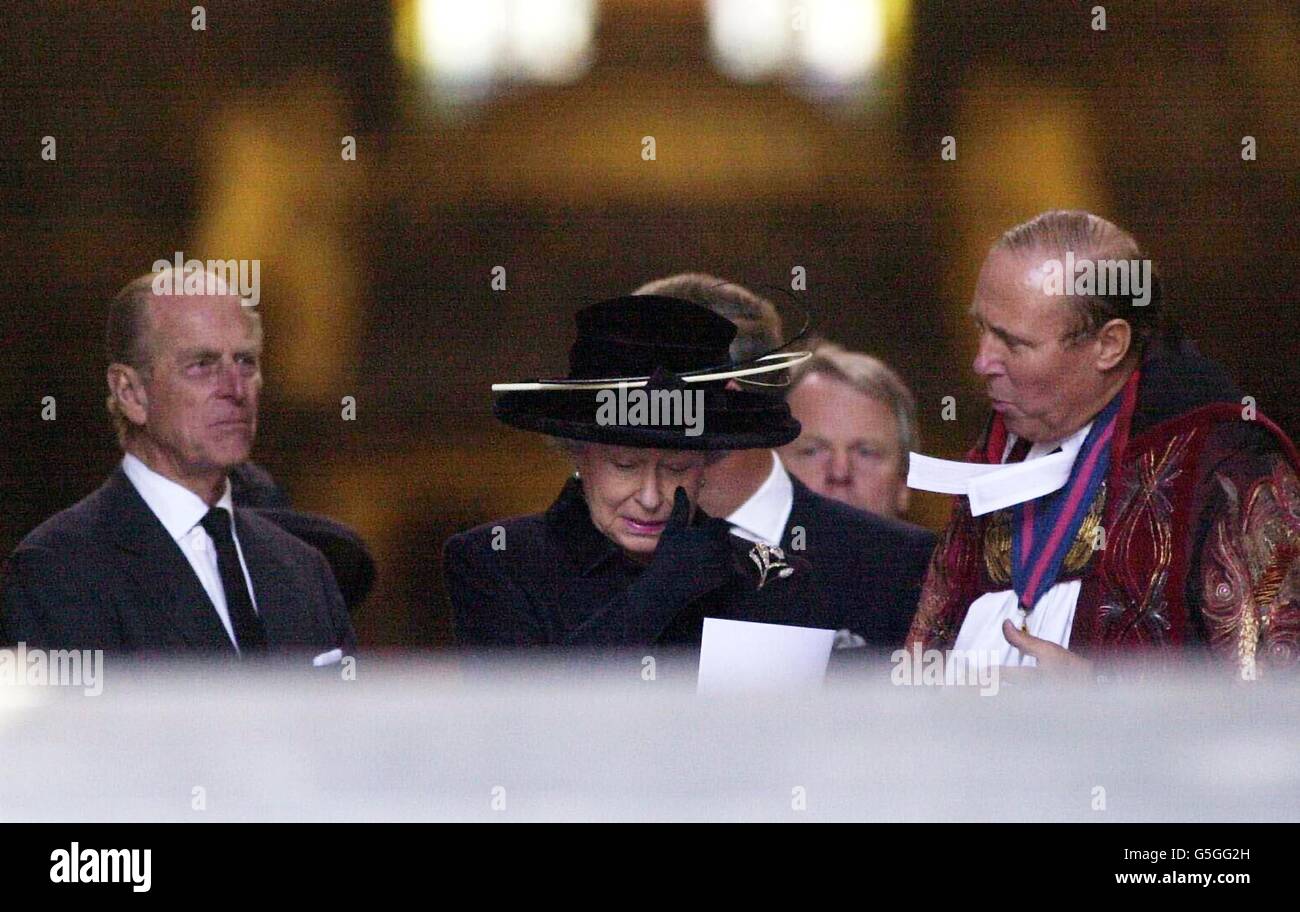 US Attack Memorial Service Queen Stock Photo - Alamy