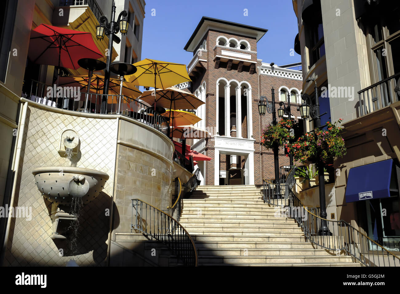 Beverley hills rodeo drive hi-res stock photography and images - Alamy