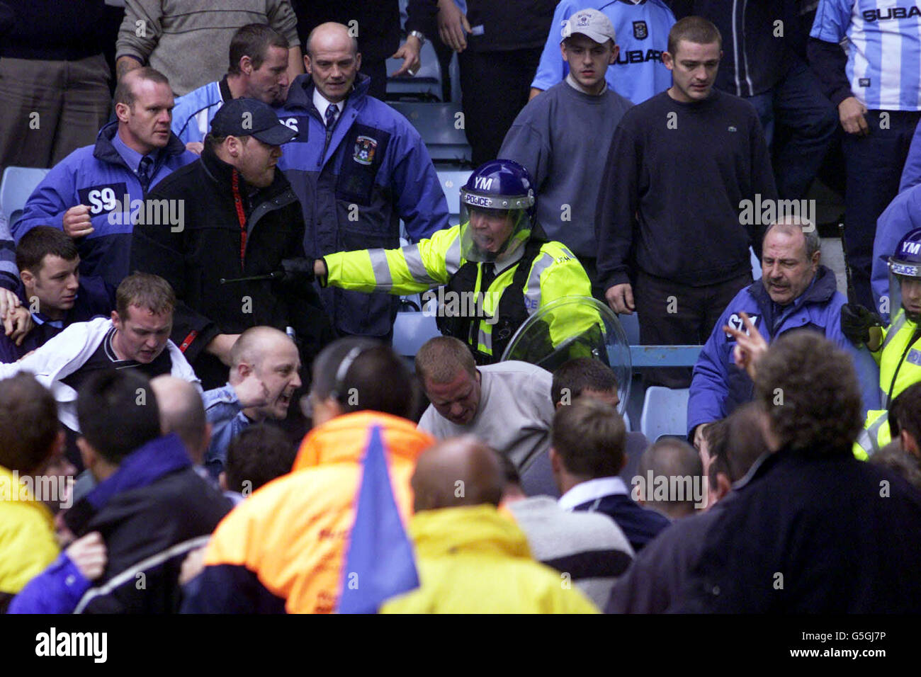 Sport football hooliganism fighting hi-res stock photography and images ...